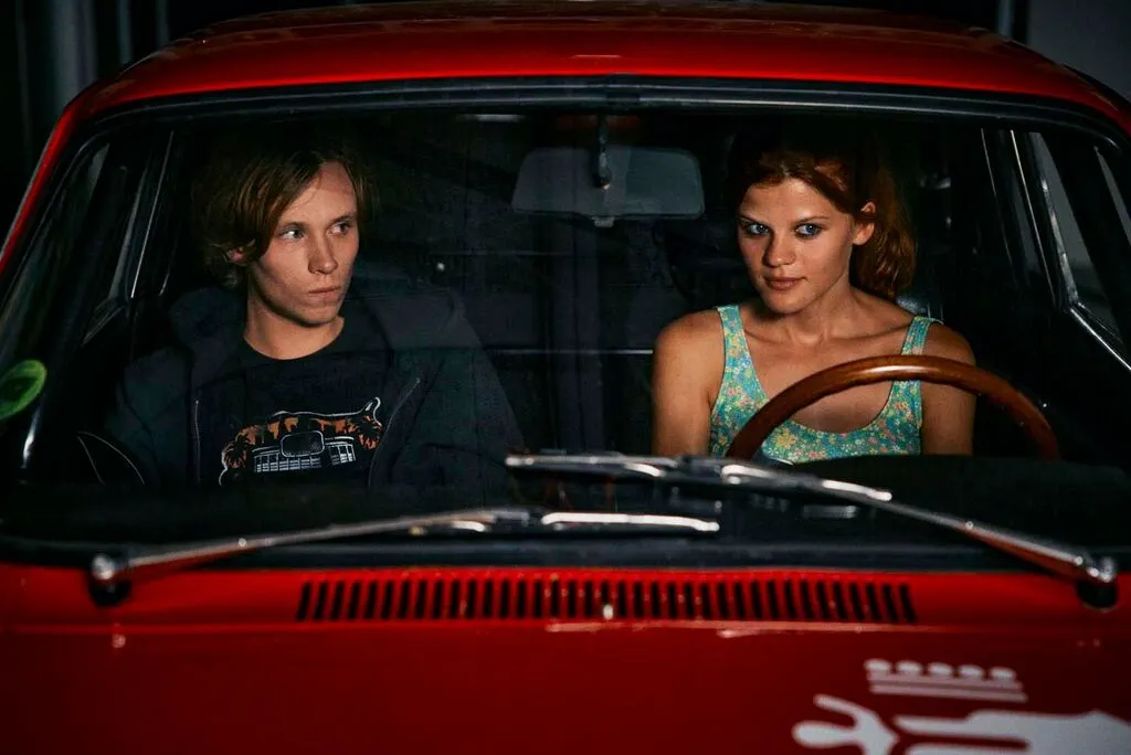 En attendant la nuit. Cinéma - Menton.maville.com