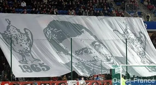 Allez les Rouges et Noirs ! - Diaporama rennes - Rennes.maville.com