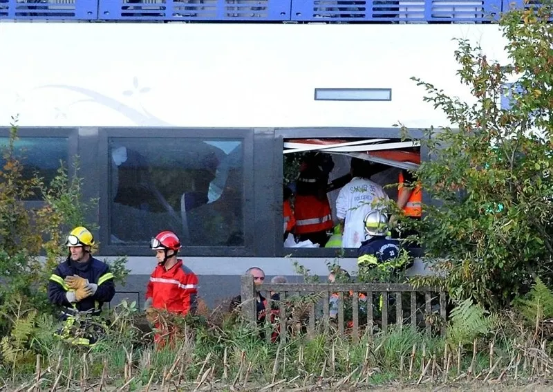 Collision mortelle train-camion à Saint-Médard (35) - Diaporama rennes - Rennes.maville.com
