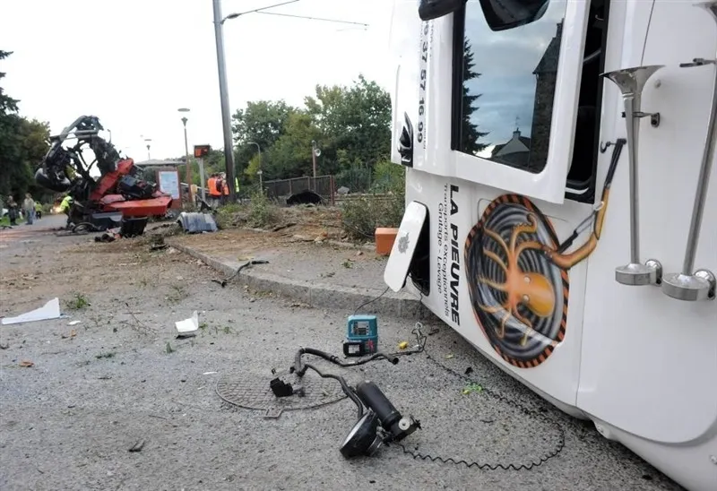 Collision mortelle train-camion à Saint-Médard (35) - Diaporama rennes - Rennes.maville.com