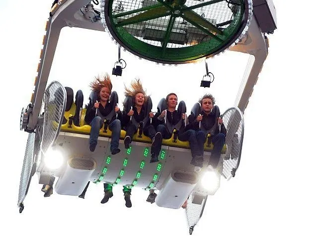 Tournez manèges, jusqu'au soir du Jour de l'an ! - Lorient.maville.com