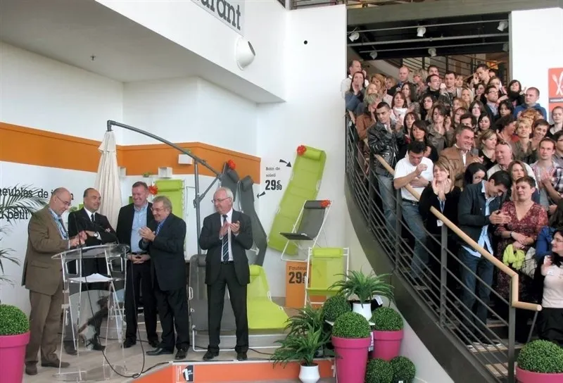 L'Atoll d'Angers. La première inauguration d'Alinéa ce lundi midi ...