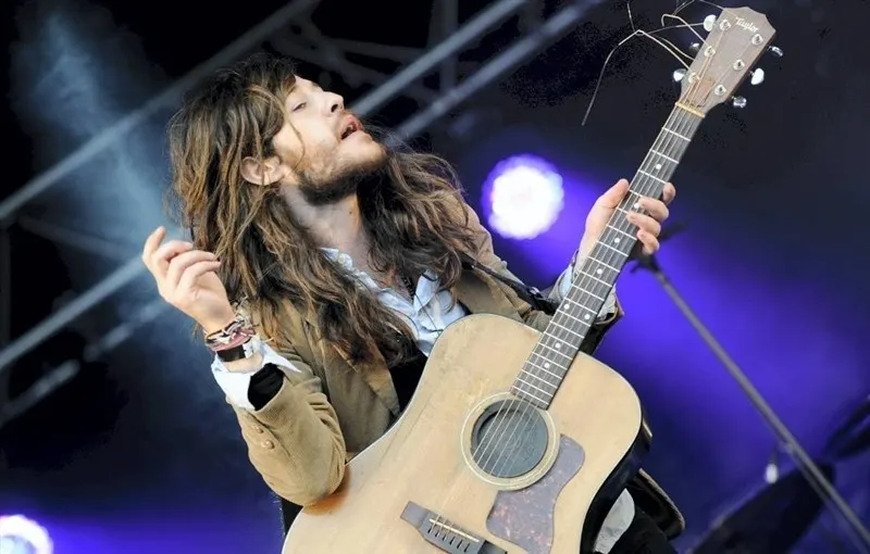 La douce claque folk d'Other Lives fait planer Beauregard - Caen ...