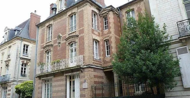 Le 10, rue de Robien, une maison aux deux visages - Rennes.maville.com