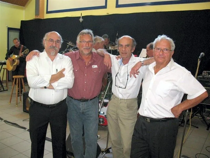 Brian Locking, le bassiste des Shadows, à Saint-Géréon le 21 septembre ...