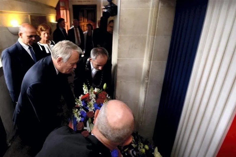 Bombardements de 1943 à Nantes : hommage aux membres de la Défense ...