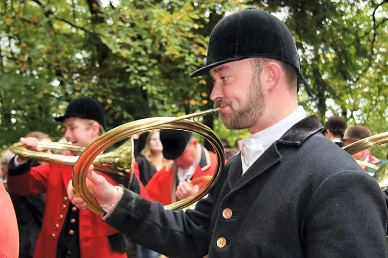 La Sauvagère. Bertrand Boudier, meilleur sonneur de France de trompe de ...