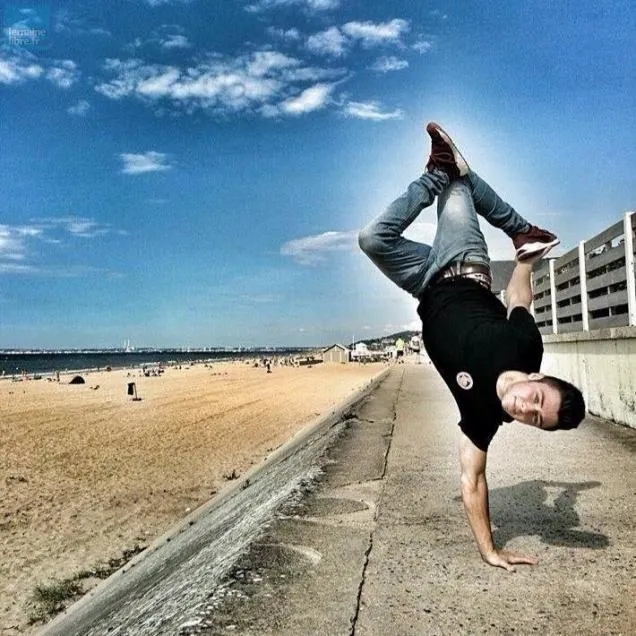 Le Mans. Breakdance : sa figure le qualifie pour une grande compétition ...