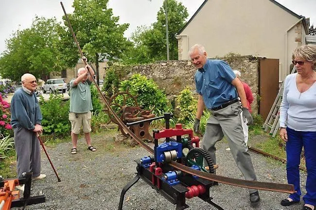 La drôle de machine d'Achille, 90 ans - La Baule.maville.com