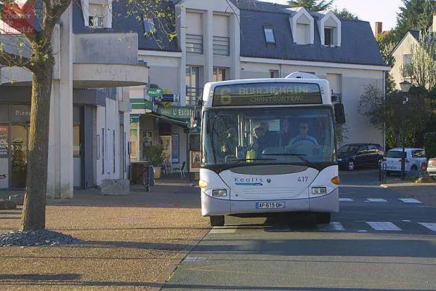 Angers. La chaussée menace de s'effondrer : des bus déviés à Avrillé ...