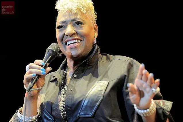 Trélazé. Festival Estival : le groupe de James Brown réchauffe l ...