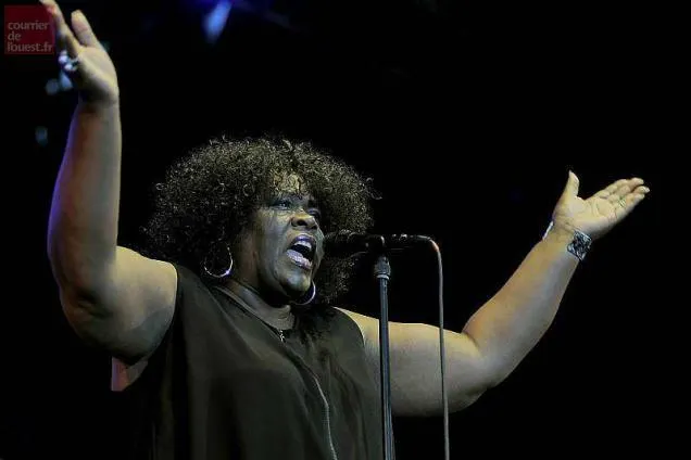 Trélazé. Festival Estival : le groupe de James Brown réchauffe l ...