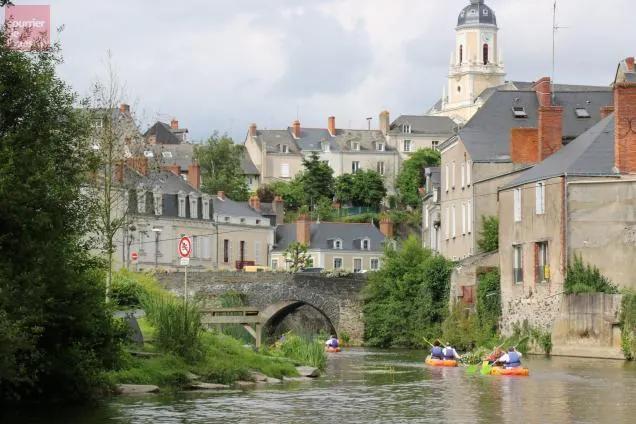 Segré. Au fil de l'eau, découvrir la ville en canoë - Angers.maville.com
