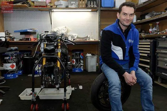 Moto. David Perret raconte le dur quotidien de pilote anonyme. Sport ...