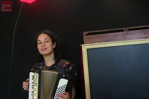 Baugé-en-Anjou. Samia Hakimi à la médiathèque - Angers.maville.com