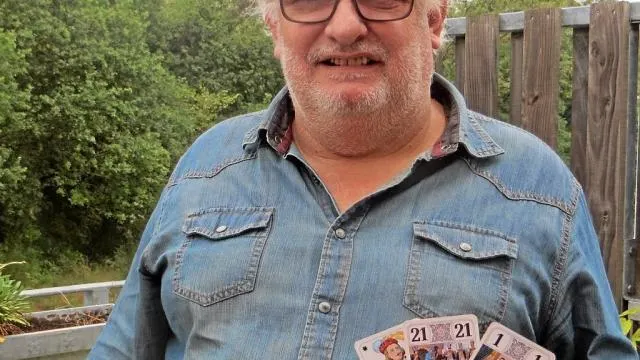 Daniel Marc lance une section tarot à l'amicale laïque - Nantes.maville.com