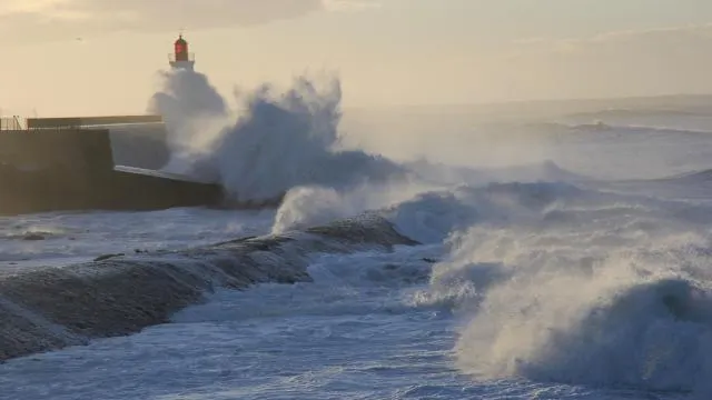Vendée. Carmen s’approche, attention aux risques de vagues submersion ...