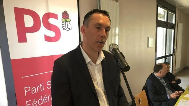 Unique candidat, Thierry Cozic élu patron du PS sarthois - Le Mans ...