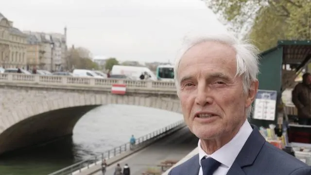 La Roche-sur-Yon. François Besse en dédicace chez Agora - La Roche sur ...