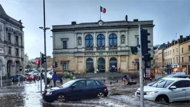 « Laval, un jour d’orage » photographiée par Damien, l’instagrameur ...