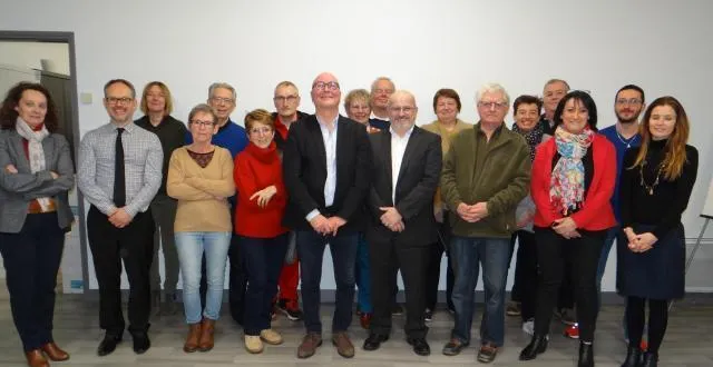 Municipales à Éterville. Thierry Saint, maire, présente Éterville votre ...