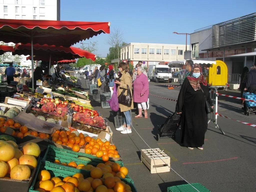 Le marché des Sablons a perdu son âme - Le Mans.maville.com