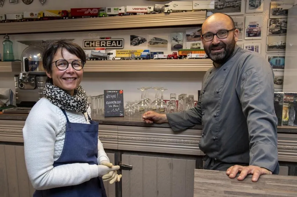 Le plus vieux relais routier de France reprend du service après un mois ...