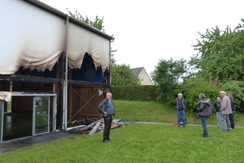 Incendie à Bréal-sous-Montfort. Le maire déplore un nouvel acte ...