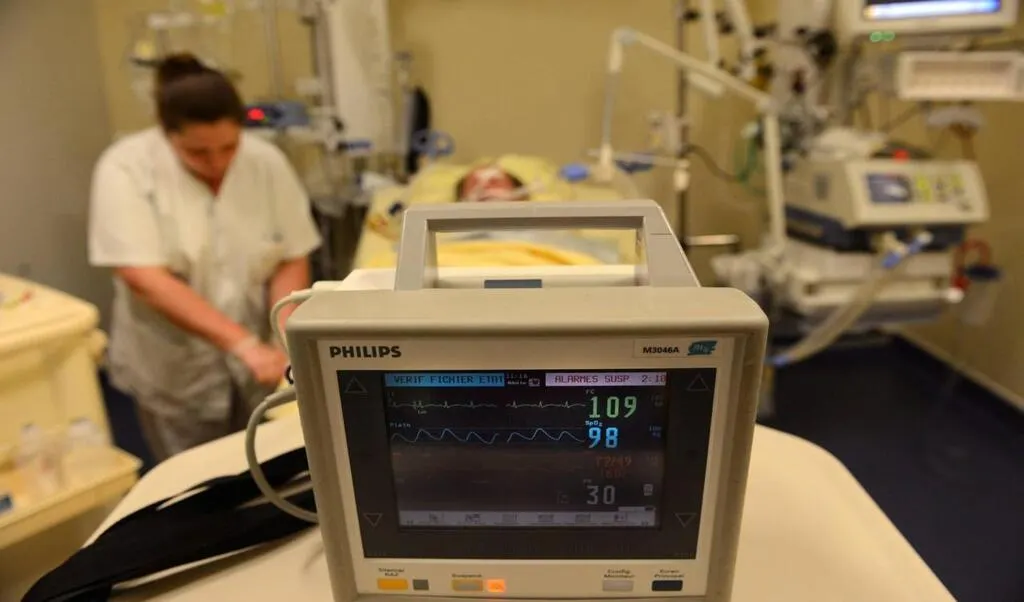 Coronavirus. Les mercis parisiens à l’infirmière nantaise - Nantes ...