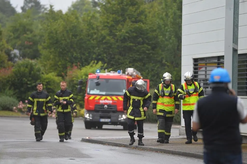 La Chapelle-sur-Erdre. Cinquante pompiers mobilisés pour un feu ...