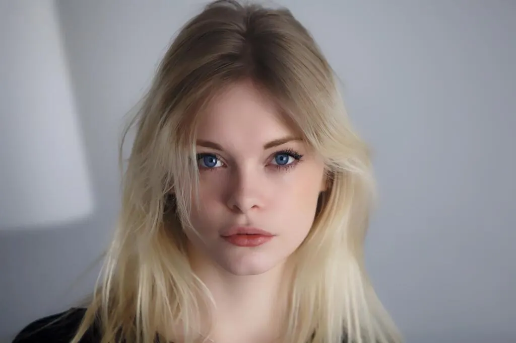 VIDÉO. Julia, l’héritage rebelle de Mylène Farmer - Laval.maville.com