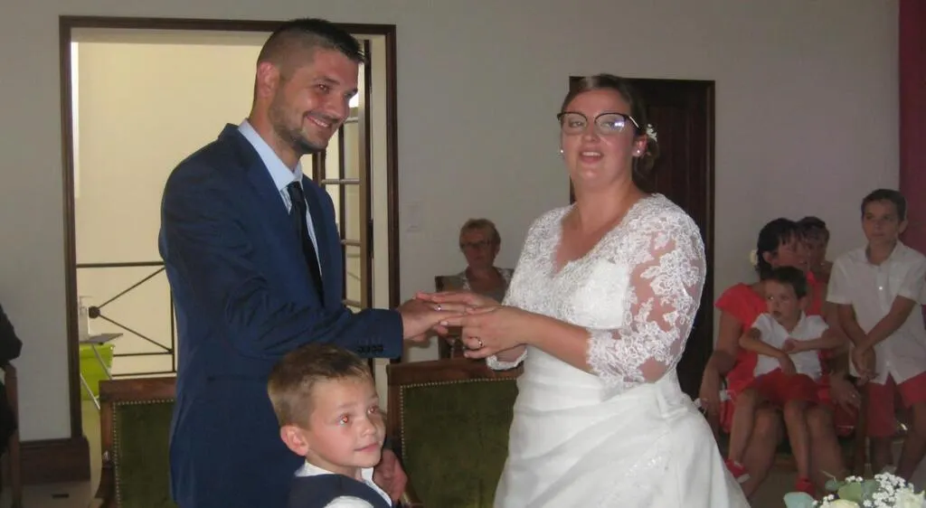 Doué-en-Anjou. Adeline et Emmanuel se sont dit « oui » - Angers.maville.com