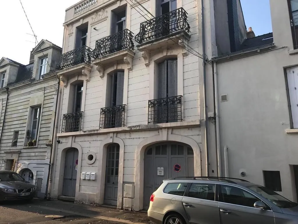 Ancenis-Saint-Géréon. La vie de l’humoriste Sim racontée dans une ...