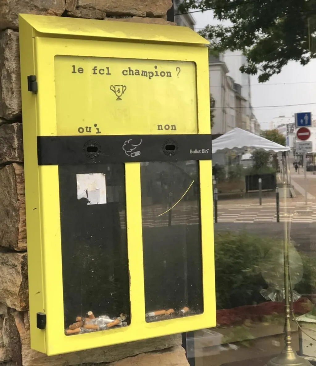 Lorient. La mairie projette d’installer des cendriers extérieurs ...