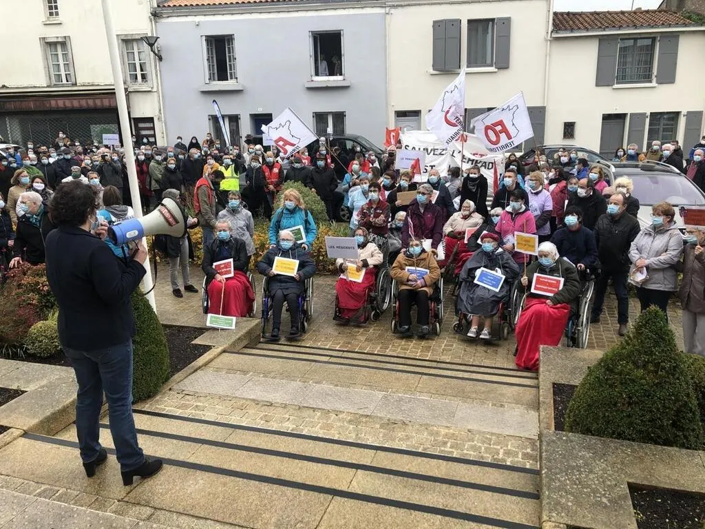 Orée-d’Anjou. Forte mobilisation contre la fermeture de l’Ehpad de ...