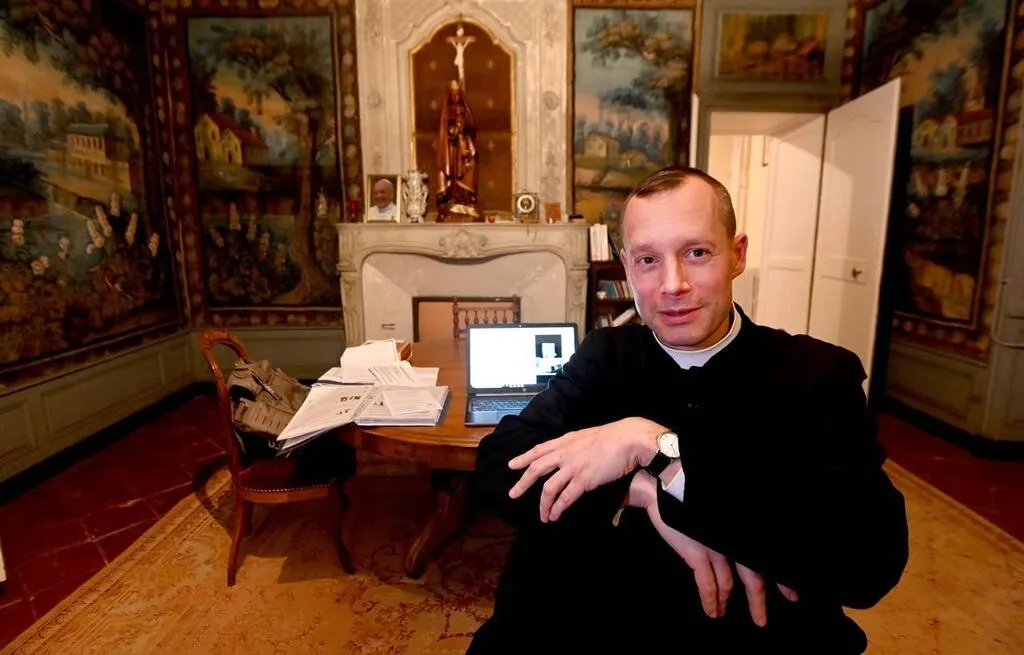 Gaëtan, abbé d’une campagne qui a oublié Dieu - Le Mans.maville.com