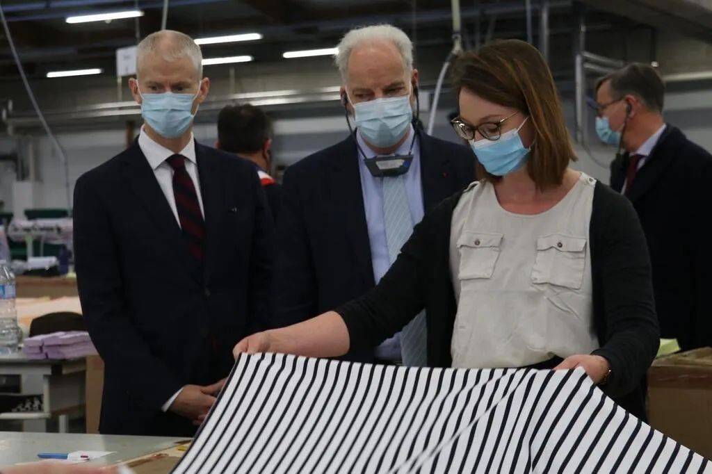 Deux ministres dans la Manche : les Tricots Saint James, « un excellent ...