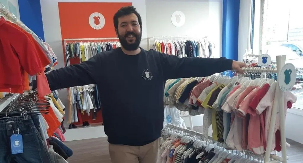 Nantes. À la Loustikerie, le bonheur des vêtements de seconde main pour ...