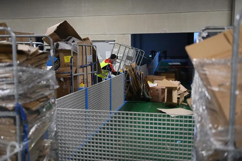 REPORTAGE. Au cœur de l’immense base logistique d’Action près d’Angers ...