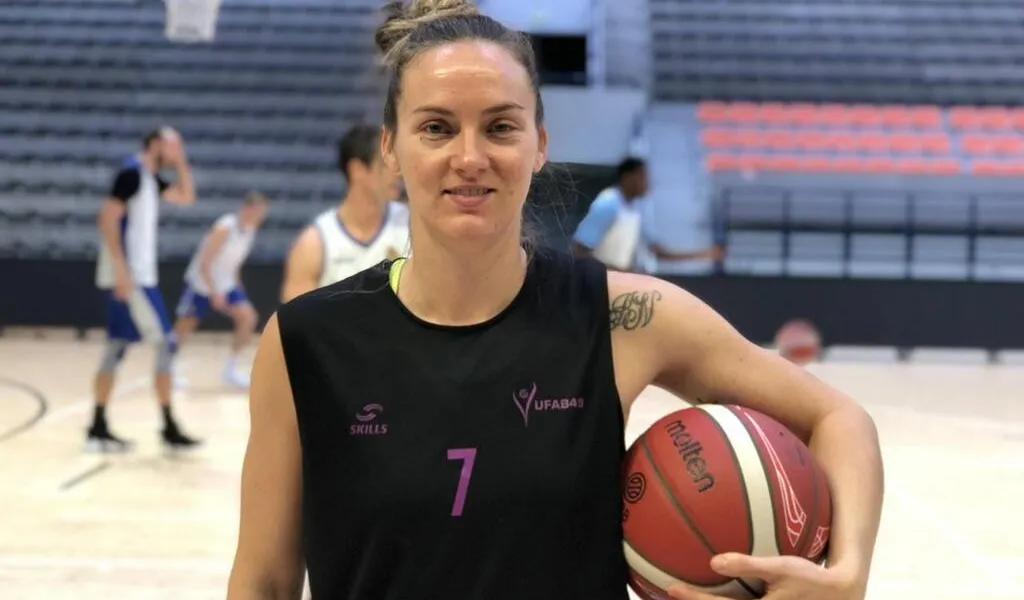 Angers. Kelly Corre annonce sa retraite : « Le monde pro ne me ...