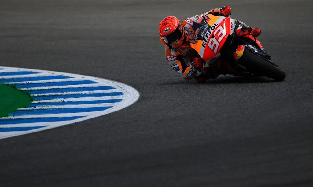 MotoGP. Grand Prix d’Espagne : Marc Marquez chute lourdement aux essais libres . Sport - Paris ...
