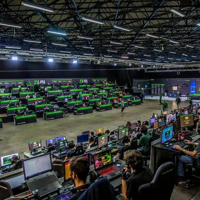 Jeux vidéo. La ZLAN commence pour trois jours de tournoi - Tours ...