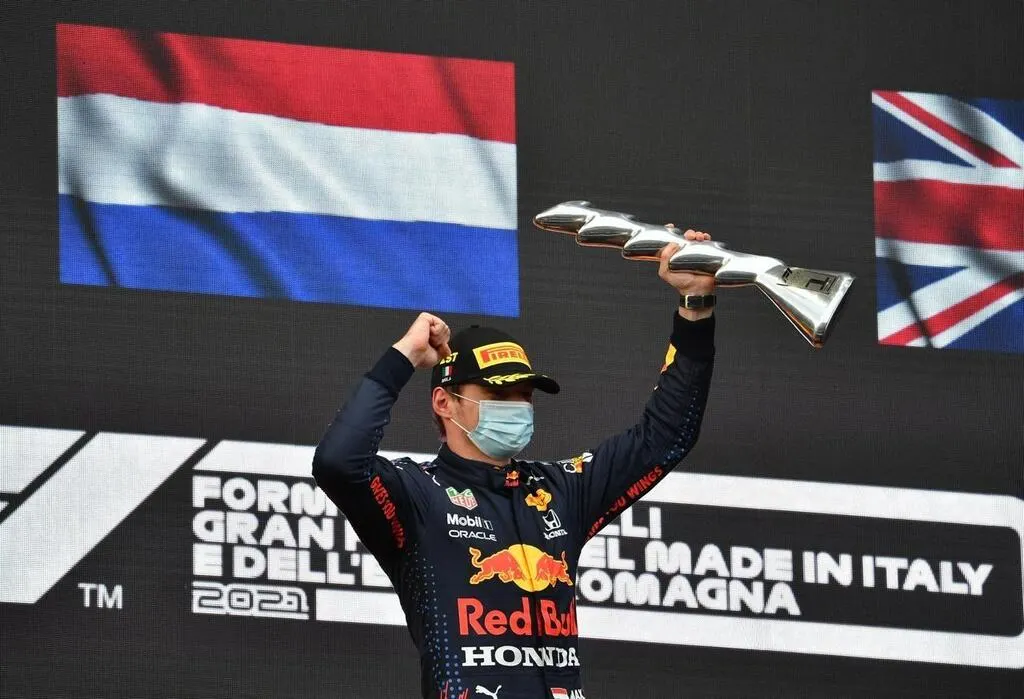 Formule 1. GP d’Émilie-Romagne : Verstappen vainqueur d’une course chaotique devant Hamilton ...