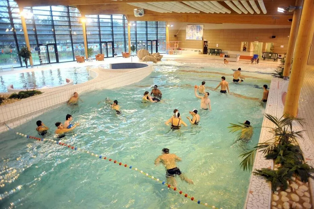 Rennes. Les bassins intérieurs des piscines rouvrent au public ...
