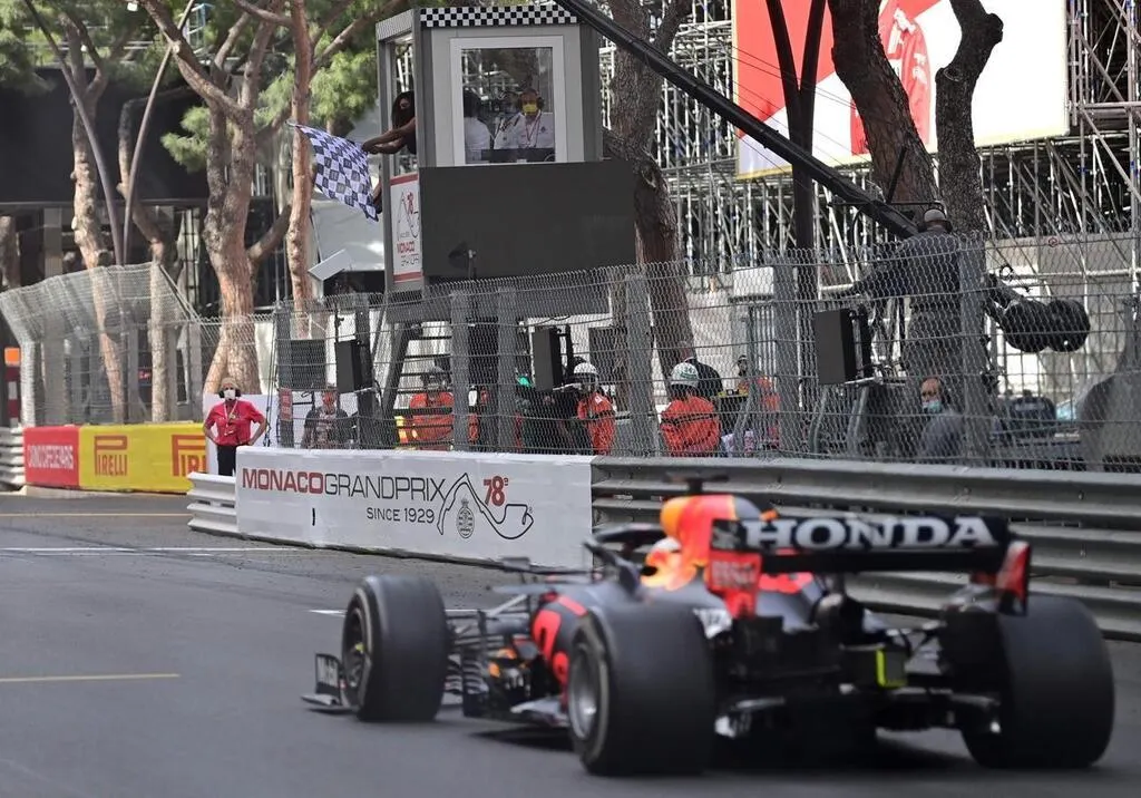 Formule 1. Verstappen intraitable au Grand Prix de Monaco, Hamilton et Mercedes perdent gros ...