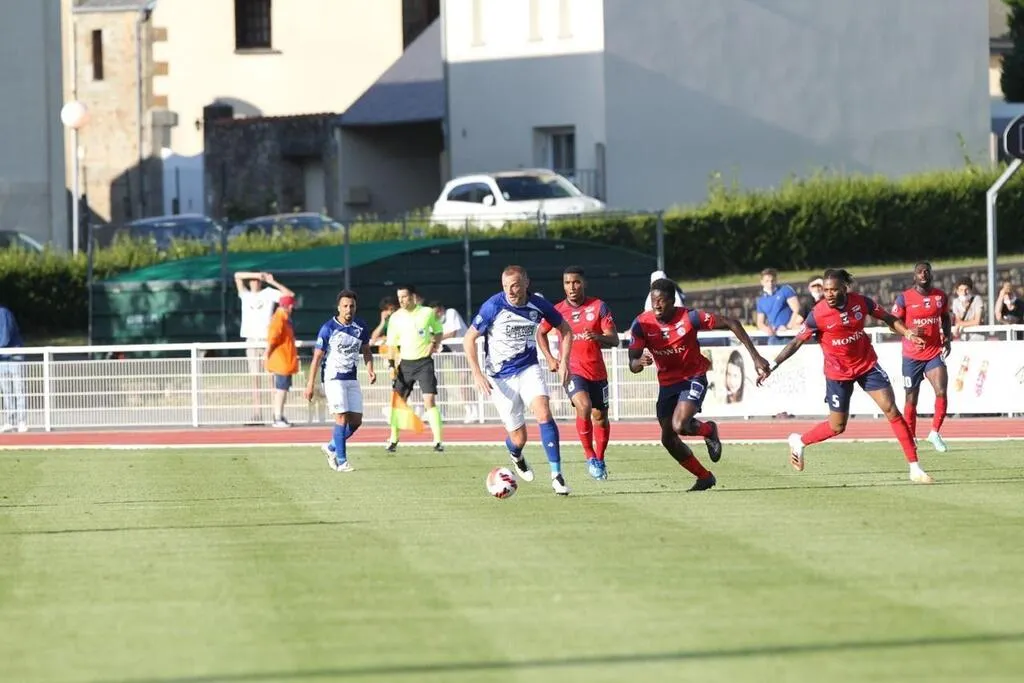 Football. US Avranches : David Pollet, l’expérience a parlé . Sport ...