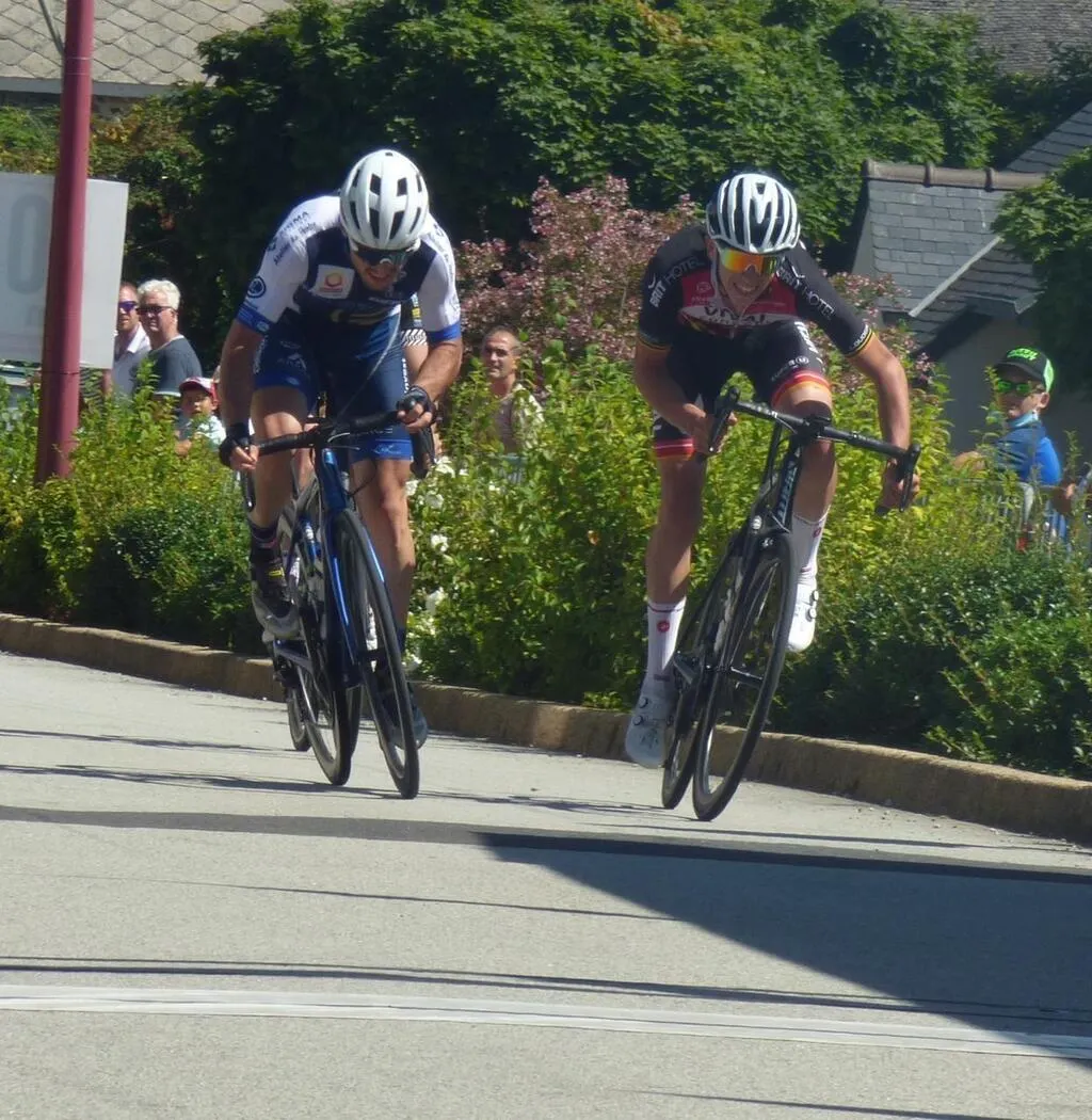 Cyclisme. Ronde des vallées : Gillet d’un boyau devant Poisson à ...