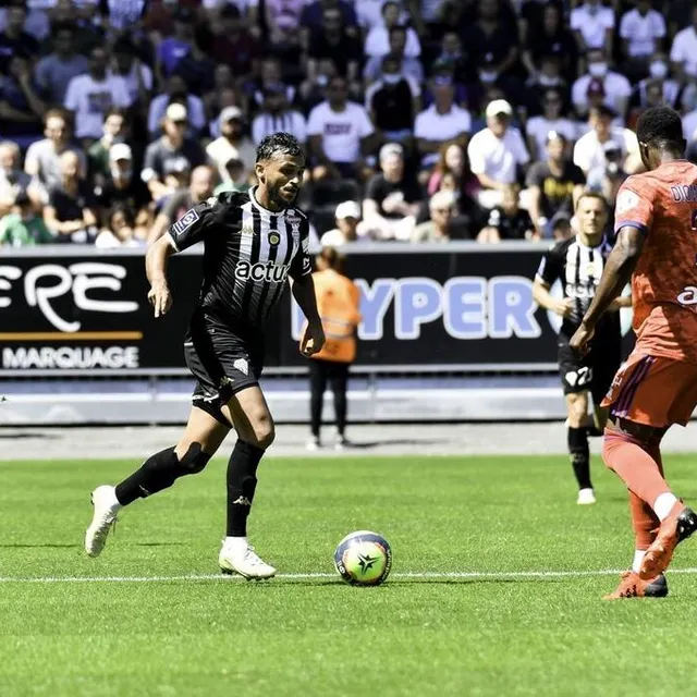 Angers Sco. Cho intenable, Boufal séduisant… les notes après l ...