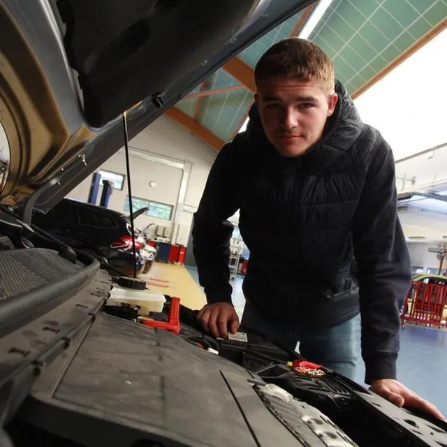 TÉMOIGNAGE. Pierre, 17 ans, a dépassé sa surdité pour réussir son ...
