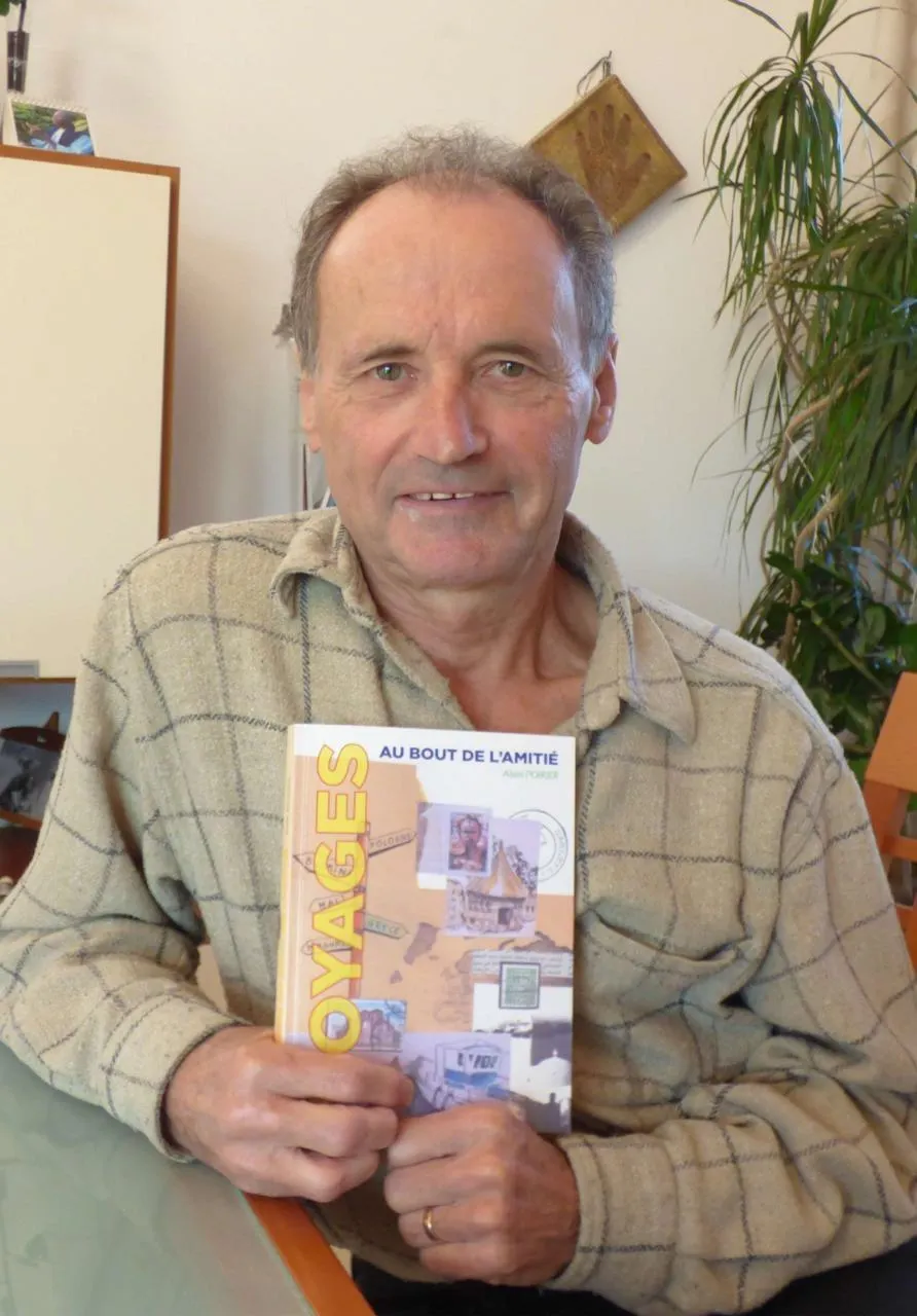 Chartres-de-Bretagne. Le Chartrain, Alain Poirier, dédicace son nouveau ...